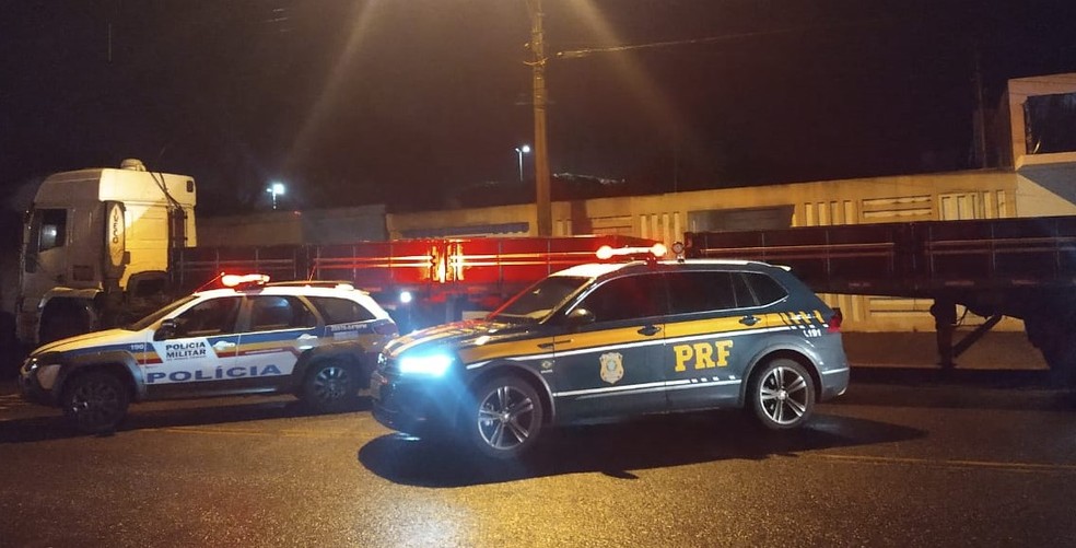 Dez Suspeitos De Integrar Quadrilha De Roubo A Carga São Presos Na Br
